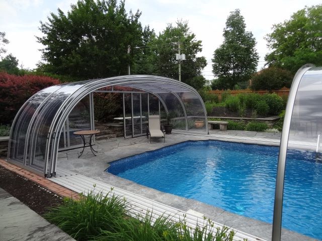 Retractable pool enclosure by Abri Design Cover model Vancouver ...
