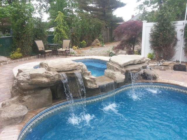 Rock Wall Waterfall and Spa - Traditional - Swimming Pool & Hot Tub ...