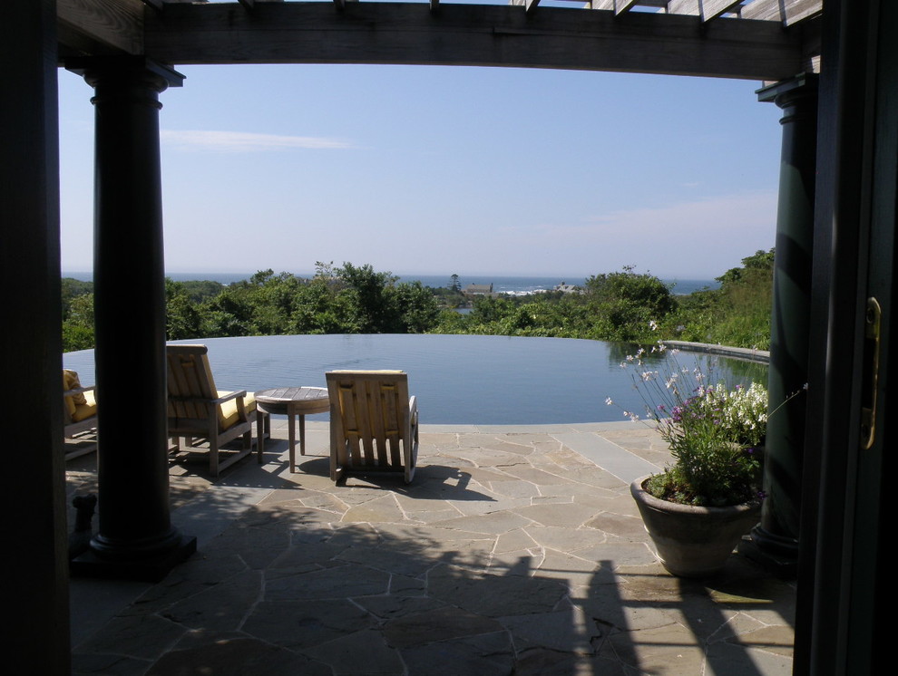 Round Infinity Edge Pool - Modern - Pool - Providence - by Pools & Spas ...