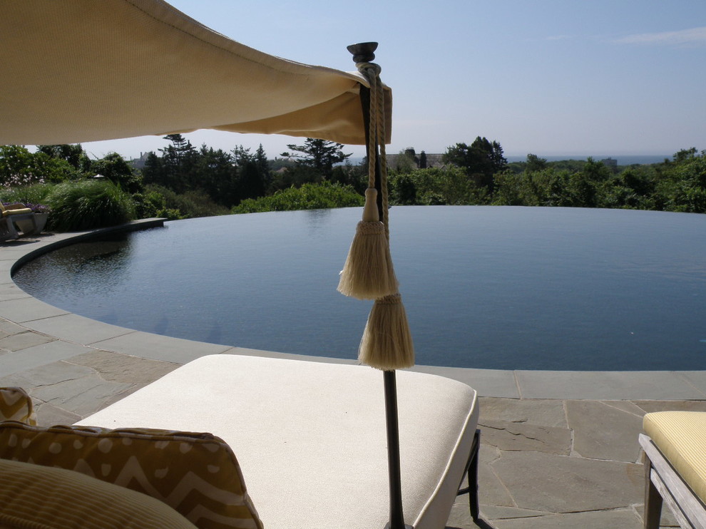 Round Infinity Edge Pool - Modern - Pool - Providence - by Pools & Spas ...