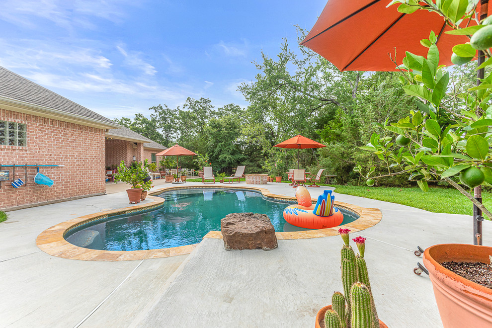 Rustic Freeform Pool with Jump Rock - Rustic - Swimming Pool & Hot Tub ...