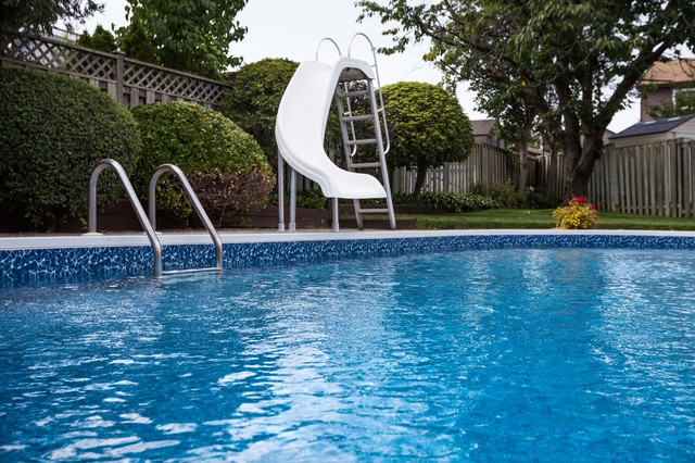 Schmidt Vinyl Pickering Pool Renovation - Modern - Pool - Toronto - by ...