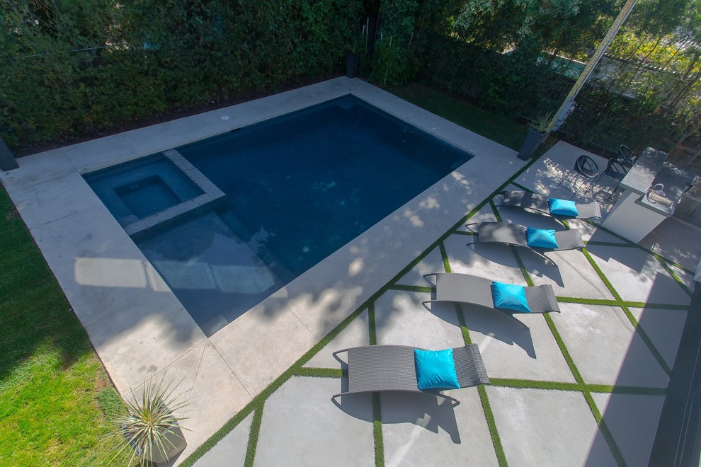 Sherman Oaks Dream Home - Modern - Swimming Pool & Hot Tub - Los ...