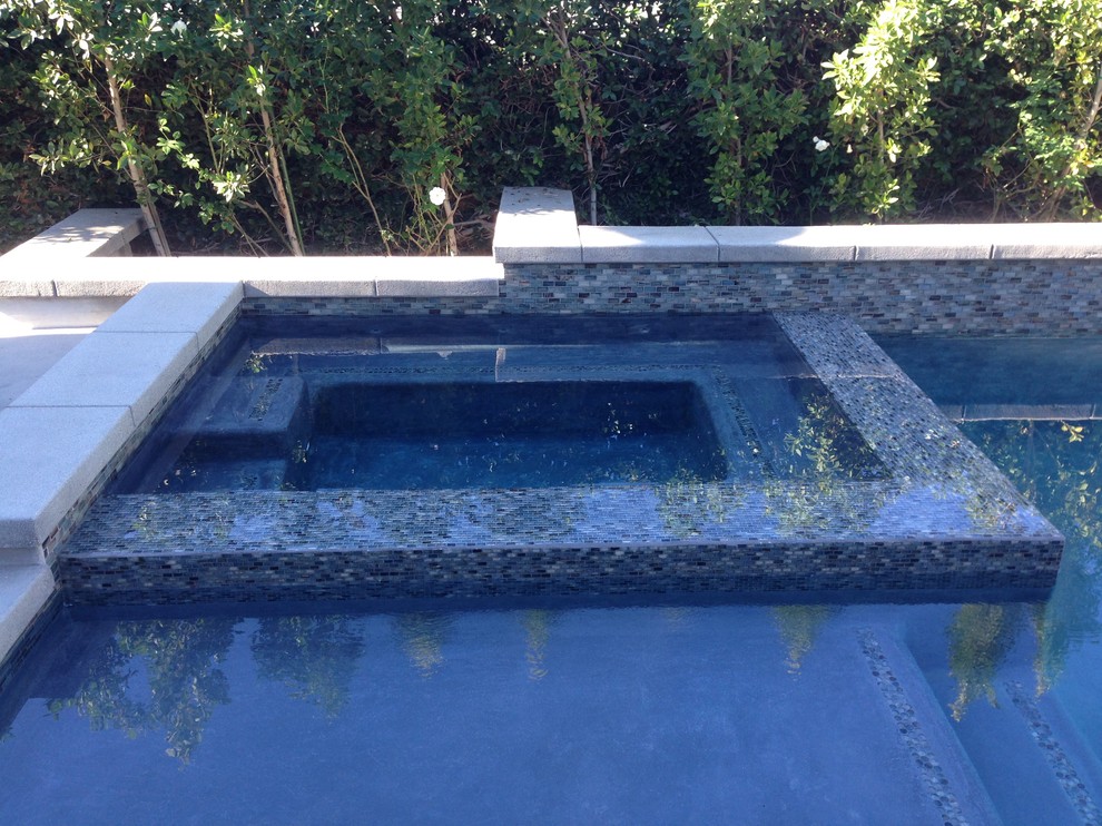 Sherman Oaks | Pool & Spa - Modern - Pool - Los Angeles - by Intex ...