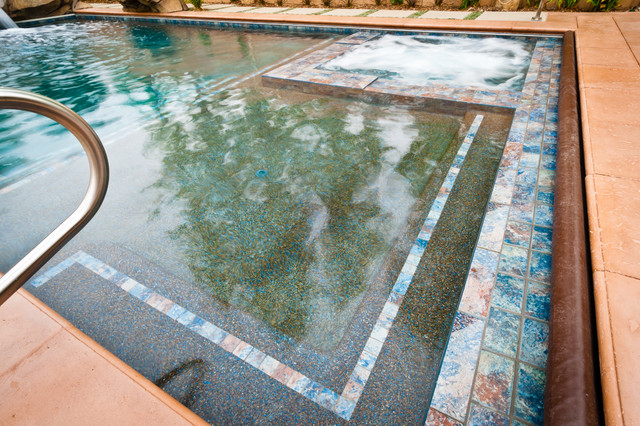 Automated Cover w/ Recessed Vault - Tropical - Swimming Pool & Hot Tub ...