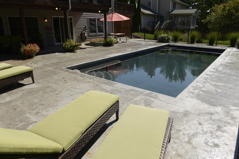 Simple Rhythm - Klassisch - Pools - Cedar Rapids - von Pool Tech | Houzz