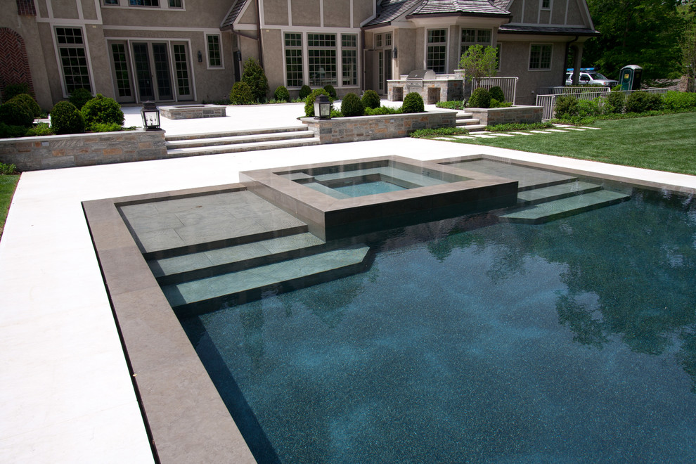 Slot overflow deck level pool - Contemporary - Swimming Pool & Hot Tub ...