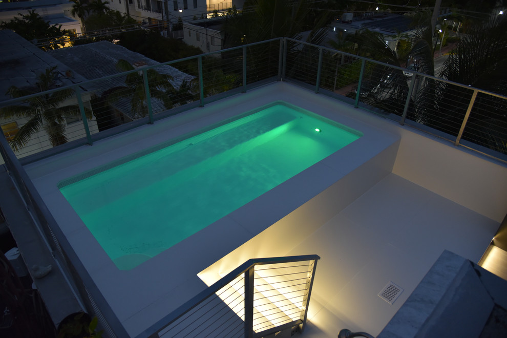 SOFI Rooftop Pool and Deck - Modern - Pool - Miami - by VISION_miami I ...