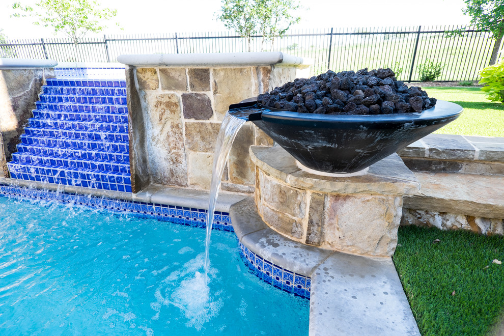 Spangler - Pools & Hot Tubs - Dallas - by Klapprodt Pools | Houzz