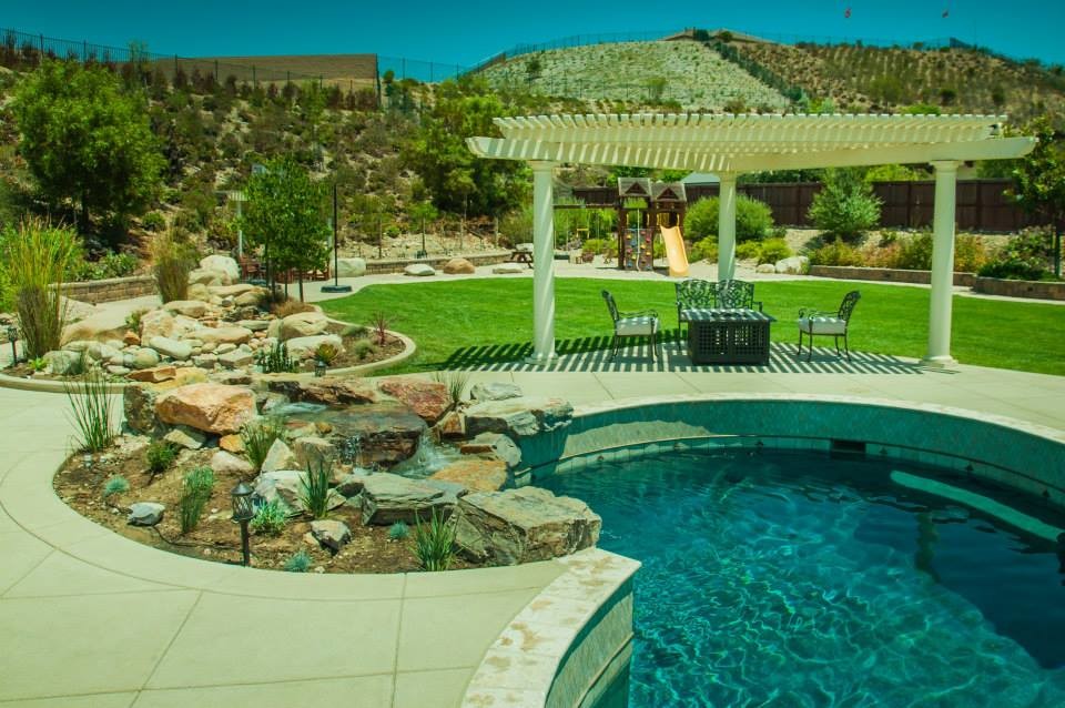 Dry riverbed - Mediterranean - Pool - San Diego - by Jesse York ...