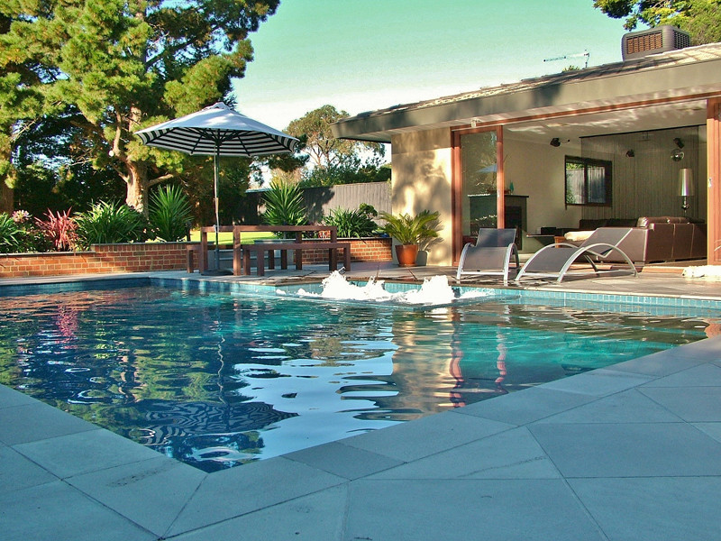 Swimming Pool - Modern - Pool - Melbourne - by Blogger | Houzz