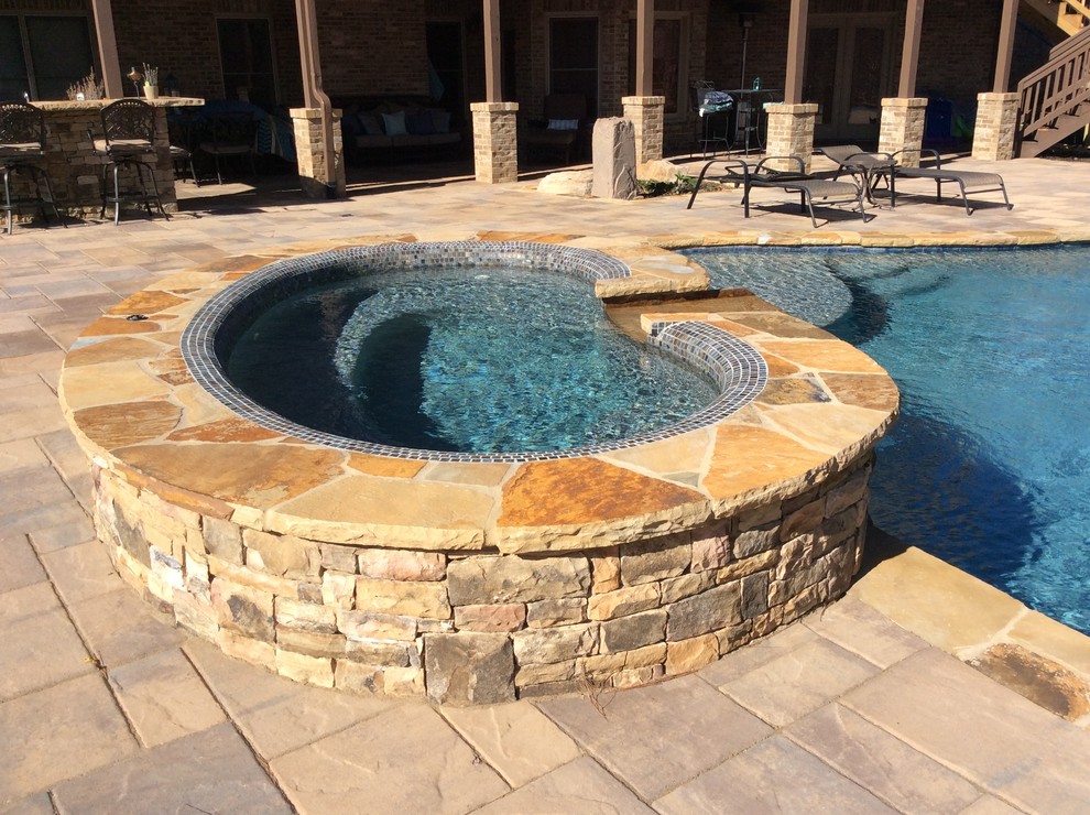 Swimming Pool Custom Built Spas - Tropisch - Pools - Atlanta - von ...
