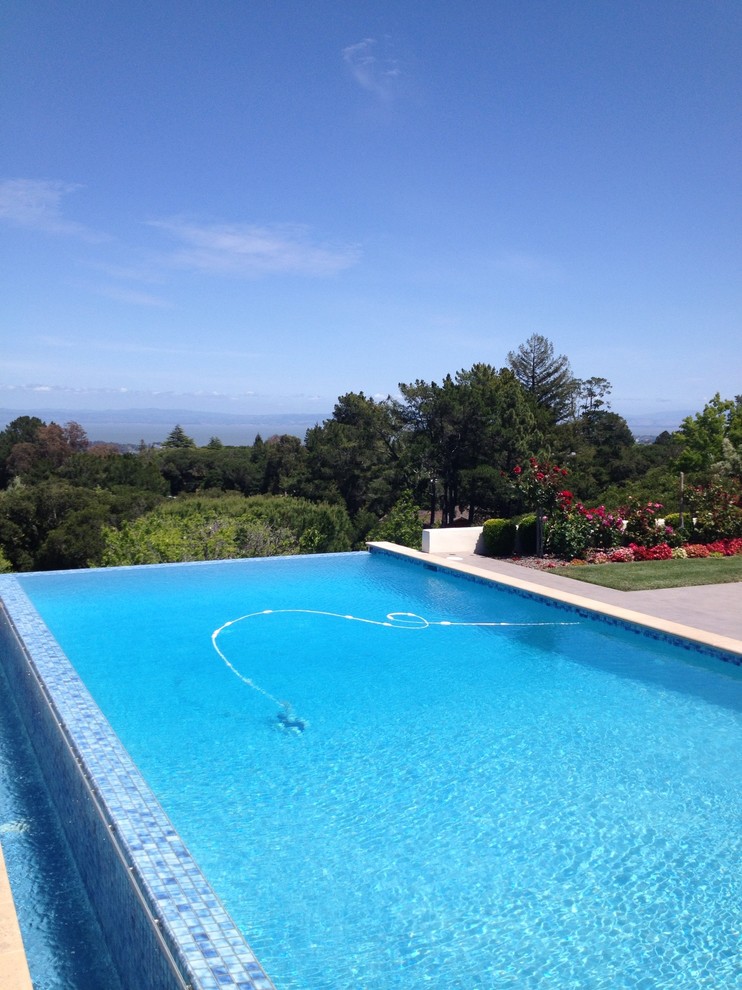 Swimming pool on hill - Pool - San Francisco - by Kirby's Pools | Houzz