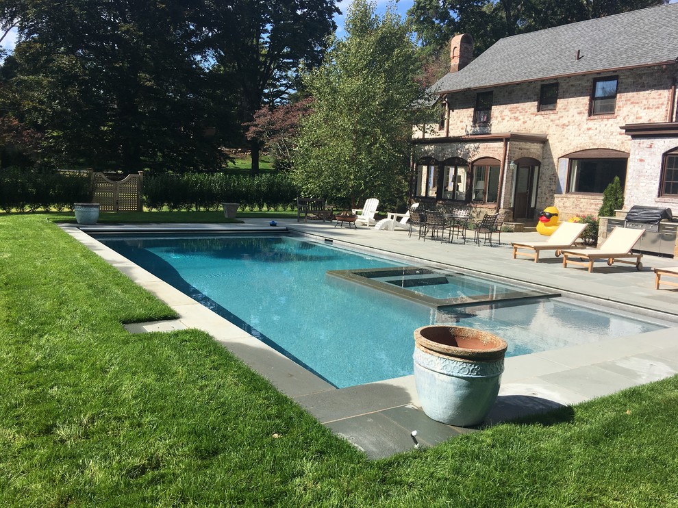 Swimming Pool w/ built in spa - Darien, CT - Traditional - Pool - New ...