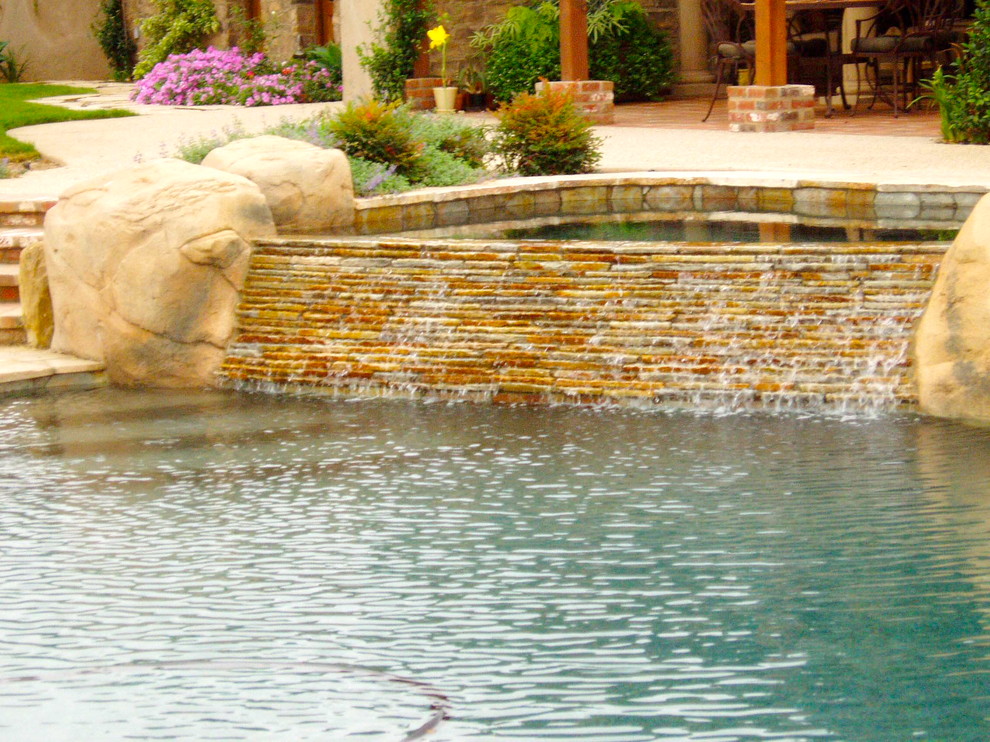 swimming pools, spas, Grottos, waterfalls, Cascades and water details ...