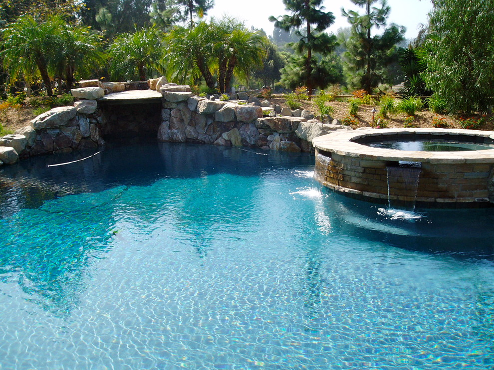 swimming pools, spas, Grottos, waterfalls, Cascades and water details ...
