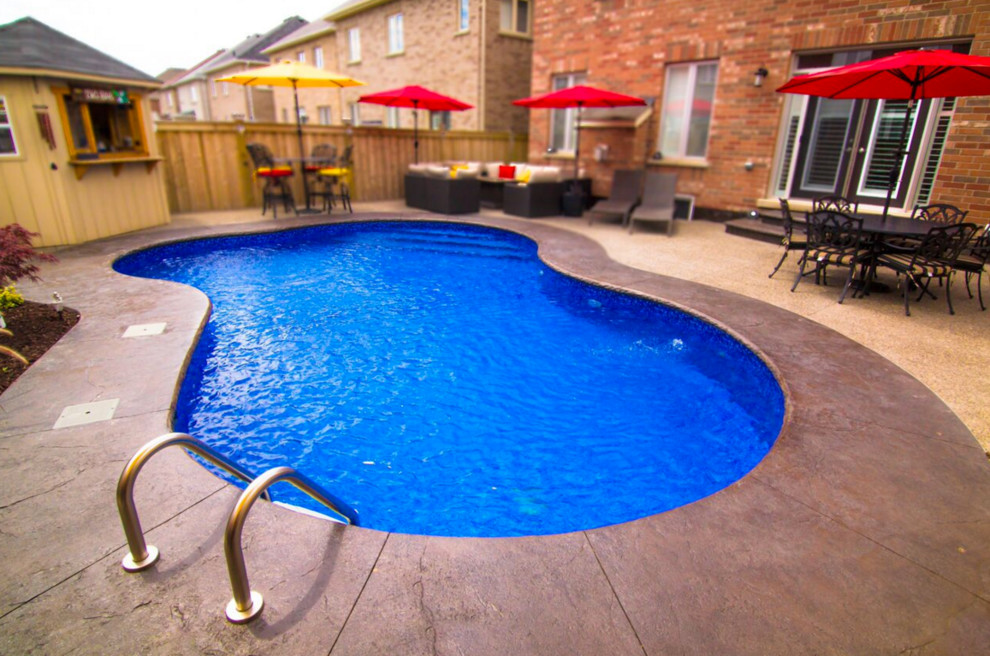 Taormina Retreat in Hamilton - Transitional - Pool - Toronto - by The ...