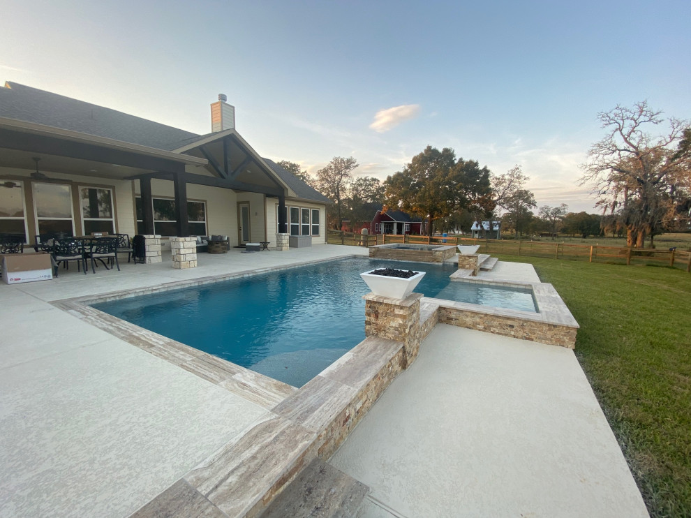The Crumpler Family Project - Modern - Pool - Houston - by Island Life ...