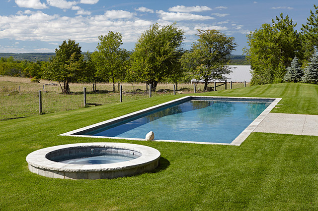 The Farm House - Country - Swimming Pool & Hot Tub - Toronto - by Solda ...