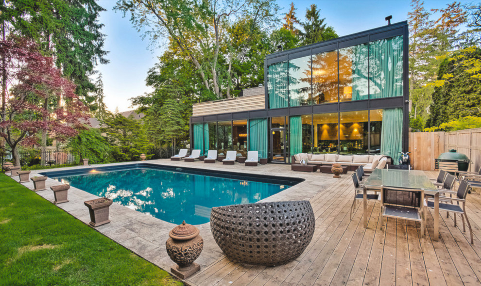 The Glass House Near Toronto is The Ultimate Pad To Entertain Cool ...