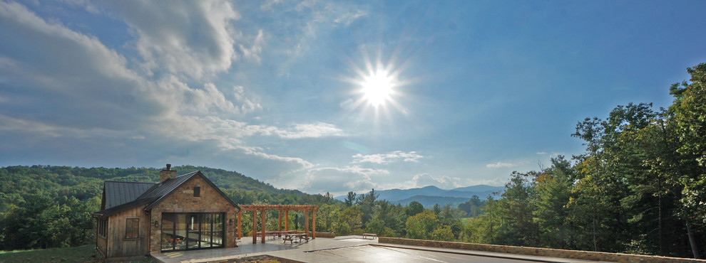 Thornton River - Farmhouse - Pool - DC Metro - by Sutphin Architecture ...