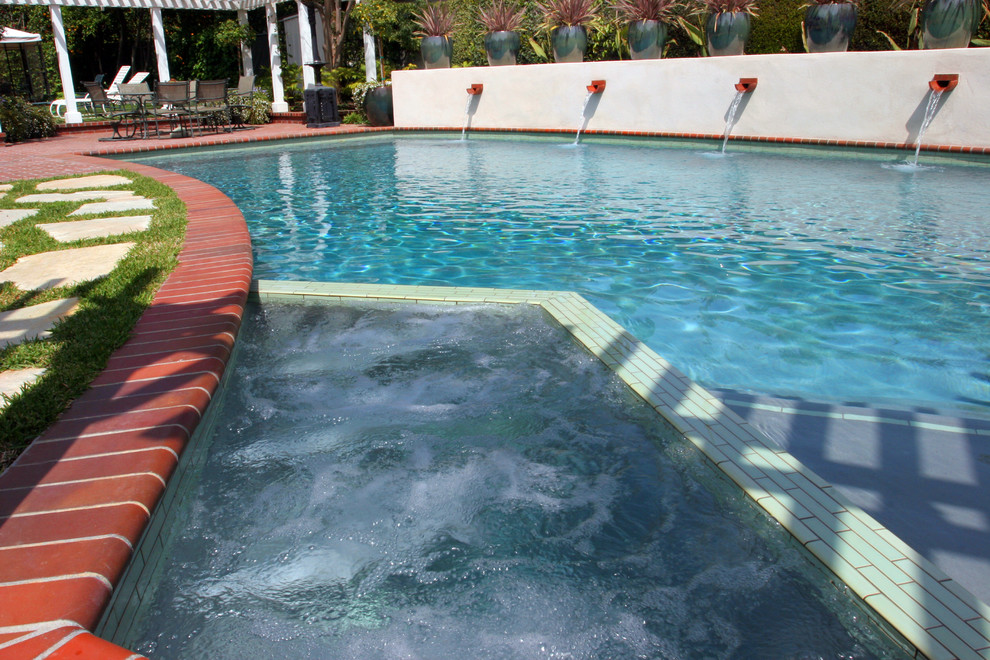 Tiled Zero Edge Spa - Traditional - Pool - Los Angeles - by Poolside ...
