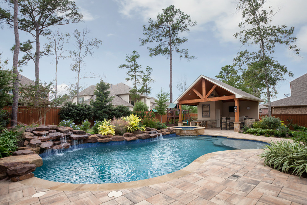 Traditional Style Swimming Pool with Waterfall, spa and Outdoor ...