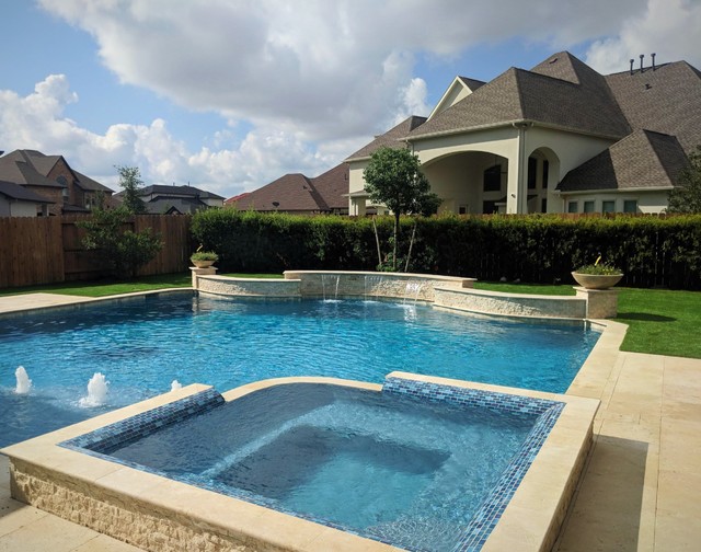 Travertine Pool with Raised Beam Wall - Swimming Pool & Hot Tub ...