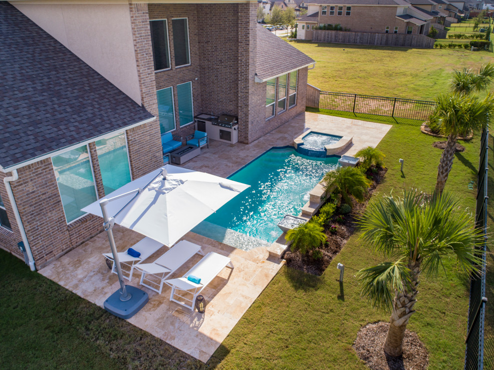 Trinh Family - Modern - Pool - Houston - by Richard's Total Backyard Solutions | Houzz