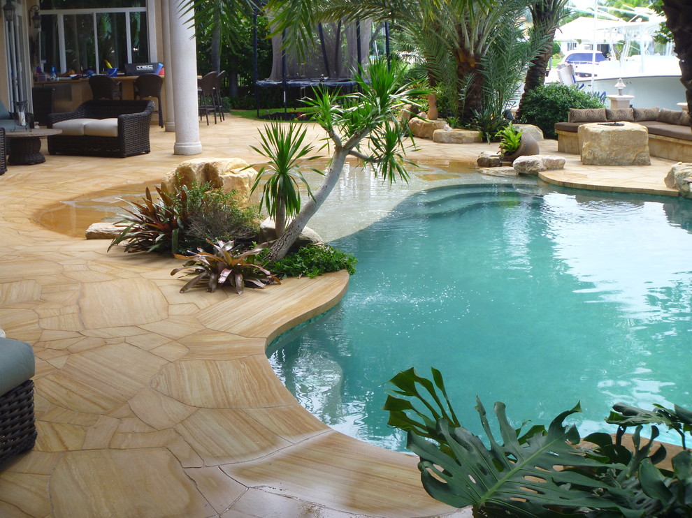 Tropical backyard pool patio in Lighthouse Point Florida - Contemporary ...