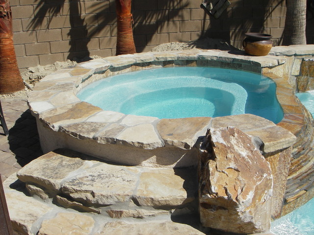 Tropical Desert Pool & Spa Retreat - Tropical - Swimming Pool & Hot Tub ...