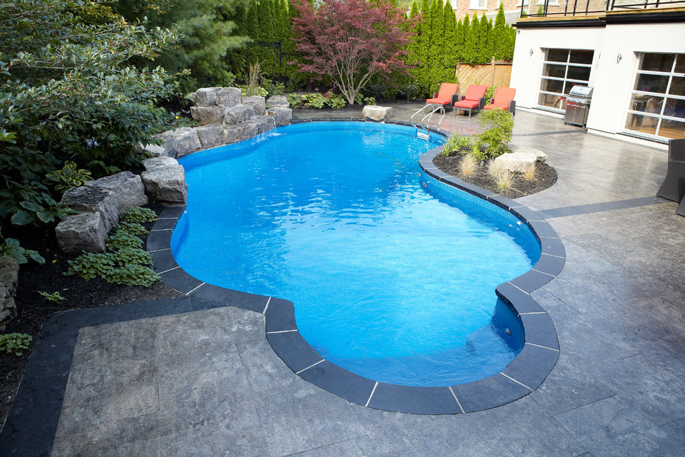 Two Tone Trinity Inground Pool - Contemporary - Pool - Toronto - by ...