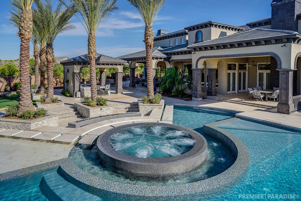 ULTIMATE RESIDENTIAL RESORT - Infinity Edge Pool, Perimeter Overflow ...