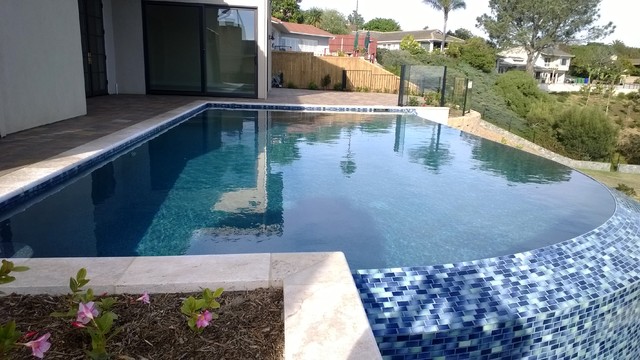 Vanishing Edge - Contemporáneo - Piscina - San Diego - de Ocean Blue ...