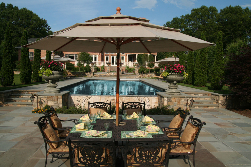 vanishing edge traditional pool with auto cover and spa - Traditional ...