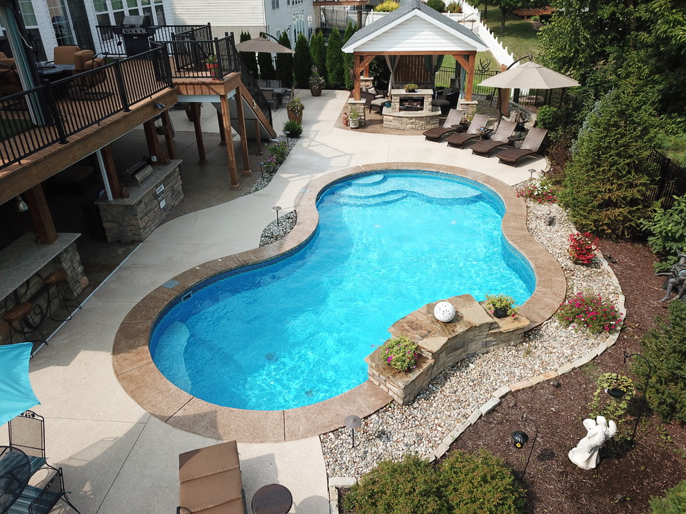 Vinyl Liner Mtn. Lake St. Charles, MO - Contemporary - Pool - St Louis ...