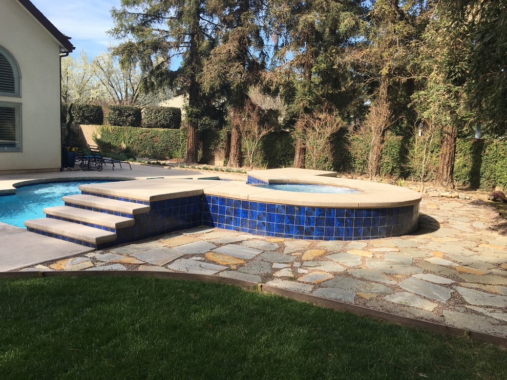 Visalia Custom stone veneer Cascades with color Wet Edge Quartz ...