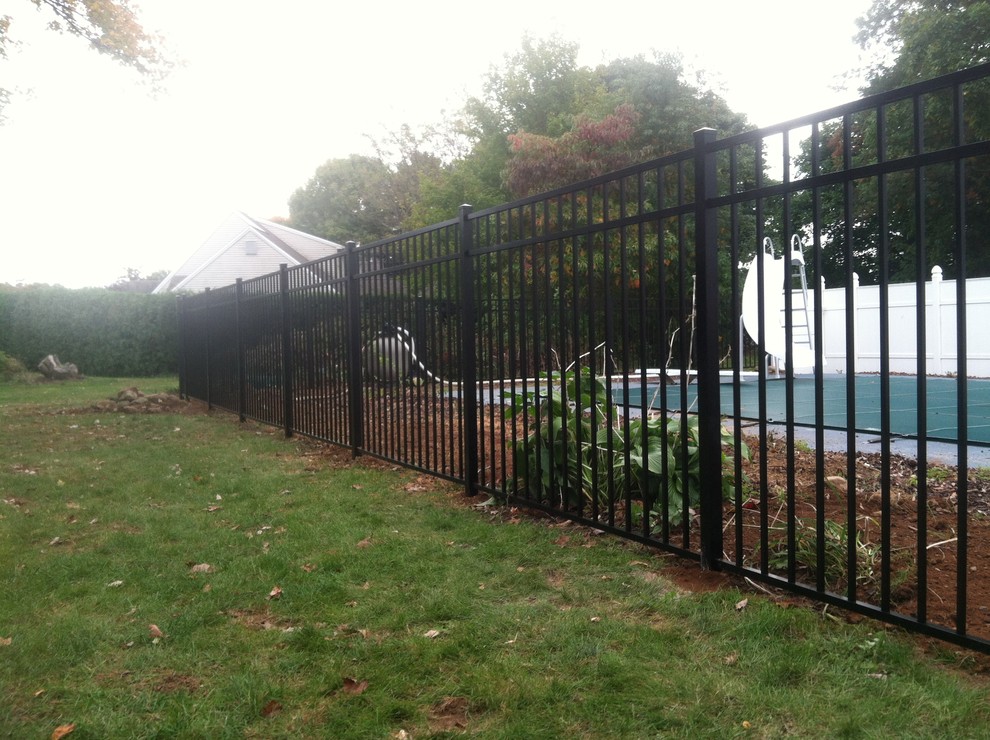 Wallingford | Aluminum Pool Fence - Modern - Pool - New York - by ...