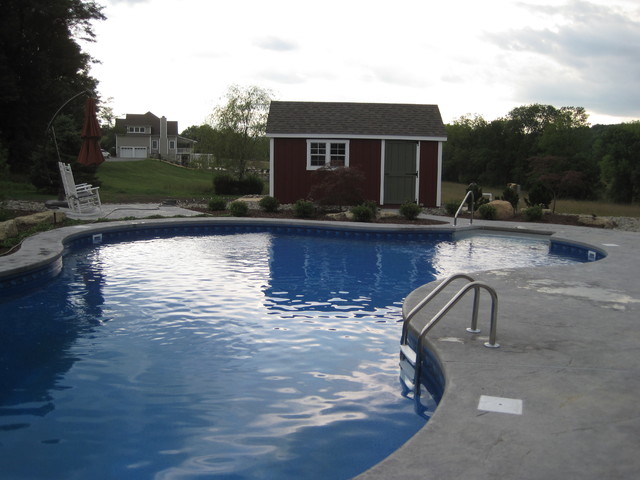 Warwick vinyl liner pool - Classique - Piscine - New York - par ...