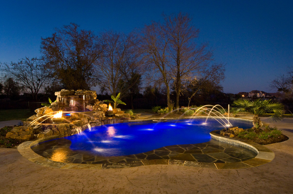 Water Features & Fountains - Traditional - Pool - Dallas - by Pool Stop ...