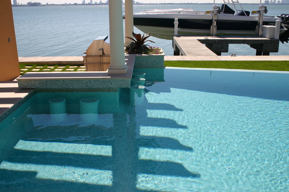 Wet bar pool - Tropical - Pool - Miami - by Foreverpools | Houzz