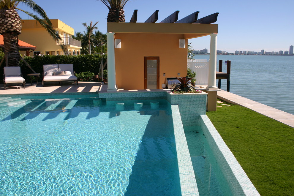 Wet bar pool - Tropical - Pool - Miami - by Foreverpools | Houzz