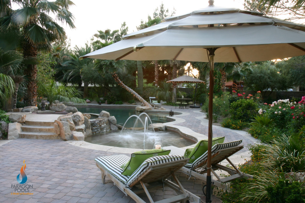 Wet Decks, Baja Shelf, Tanning Ledge, Shamu Shelf - Piscina - Las Vegas ...