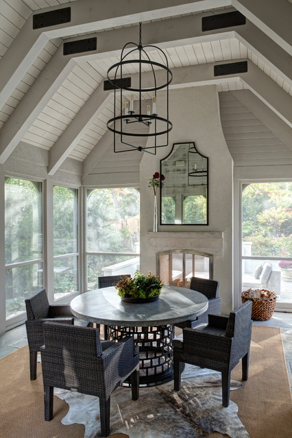 Custom Modern Porch in Lake Forest Illinois - Classique - Porche ...
