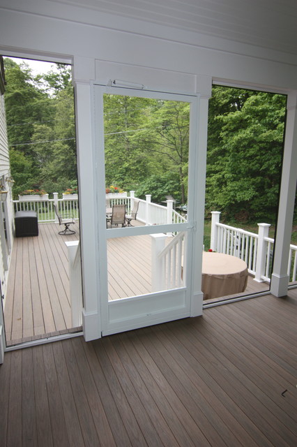 Arnold Screen Porch with Deck - Classique - Porche - Baltimore - par ...