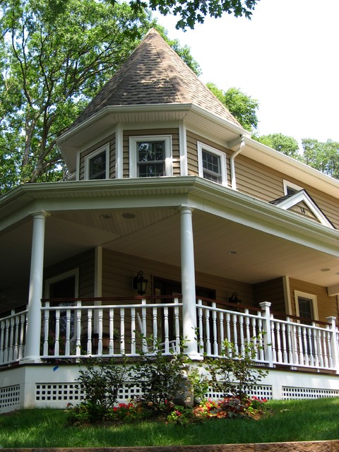 CAPE COD HOME -- FRONT PORCH AND VICTORIAN-ESQUE RE-STYLING ...