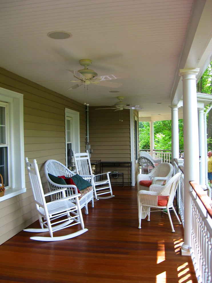 CAPE COD HOME -- FRONT PORCH AND VICTORIAN-ESQUE RE-STYLING - Clásico ...