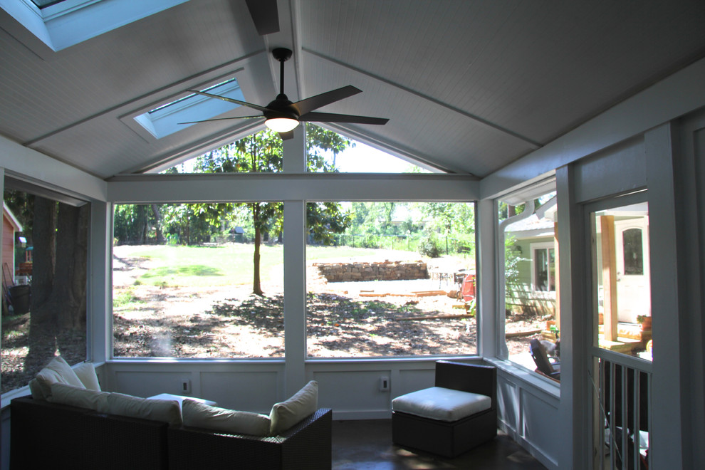 Contemporary porch and mudroom - Modern - Veranda - Atlanta - von Earth ...