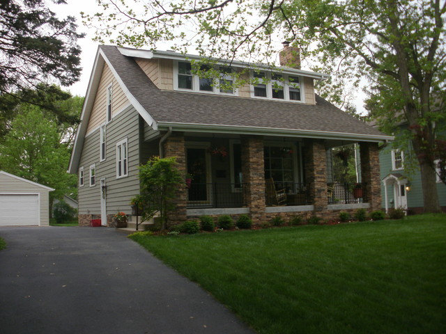 Craneboard Siding, Ashford Stackstone, and Windows - Traditional ...