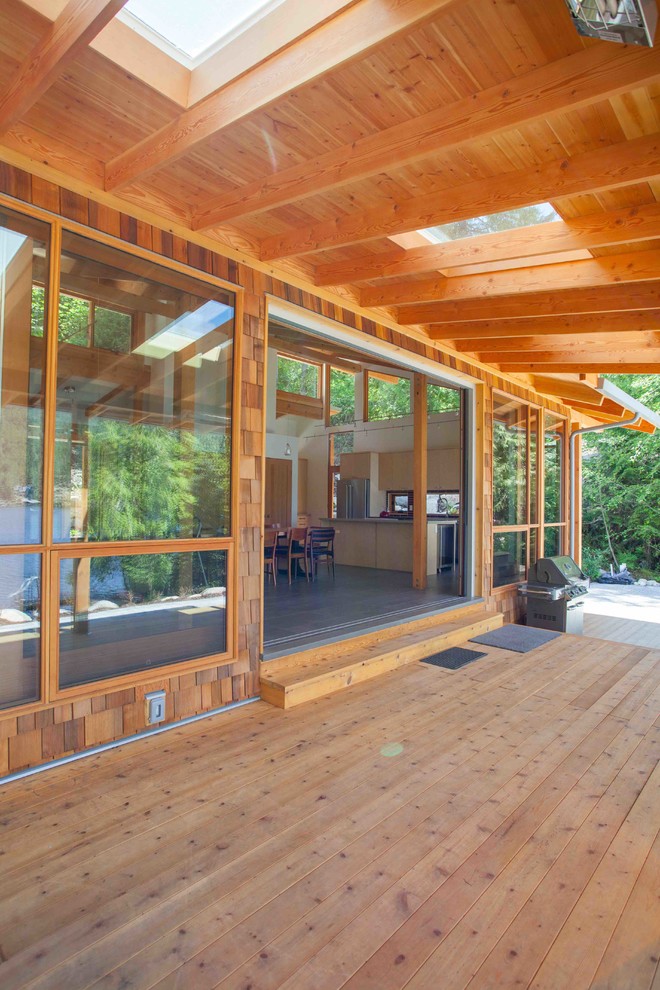 Custom Timber Frame Cabin on British Columbia West Coast - Modern ...